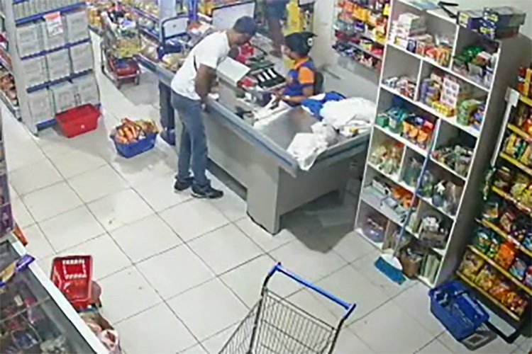 Mercado é assaltado no Bairro Novo Brumado na cidade de Brumado - Achei ...