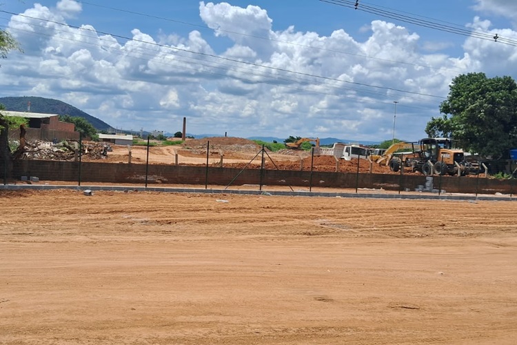 Segundo hipermercado de Guanambi, começam as obras do Mineirão ...